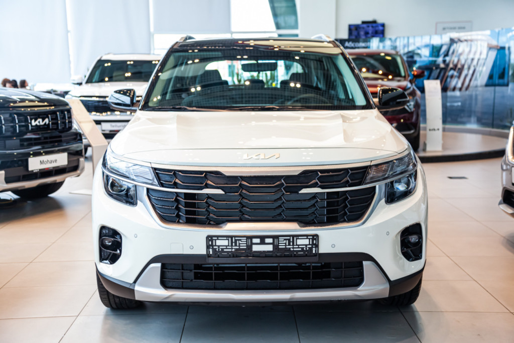 Купить KIA Seltos (2024) в Москве от 1 950 000 руб В наличии авто KIA ...